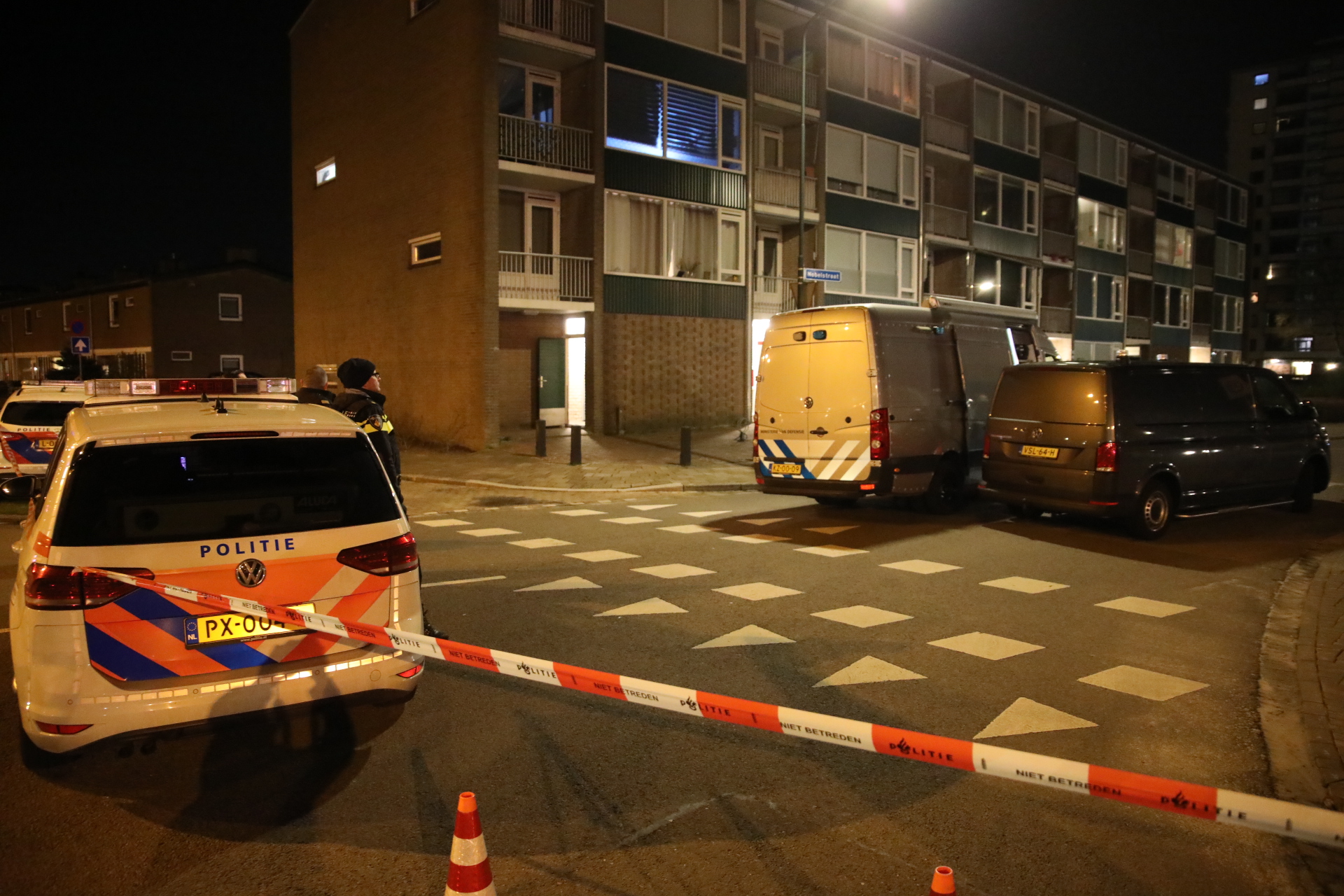 Nobelstraat Apeldoorn ontruimd na vondst explosief, EOD doet onderzoek | 112 Nieuws Nederland