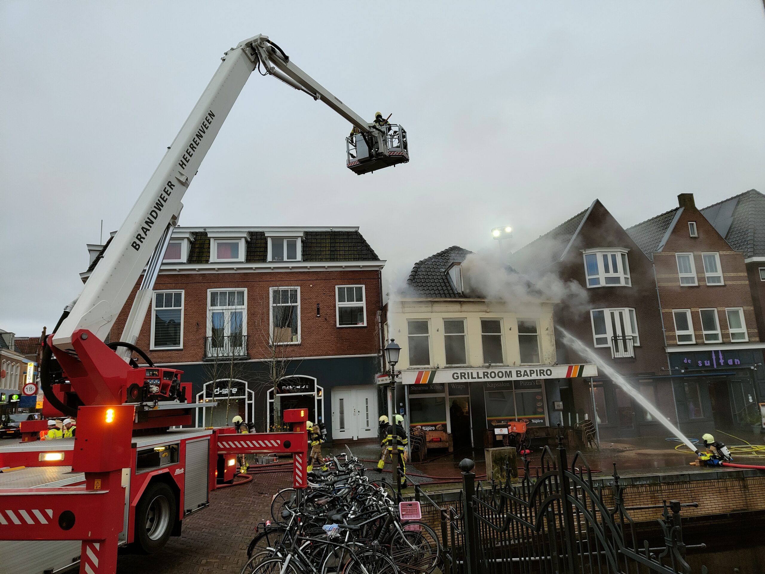 NL-Alert verzonden voor zeer grote brand in Heerenveen | 112 Nieuws ...