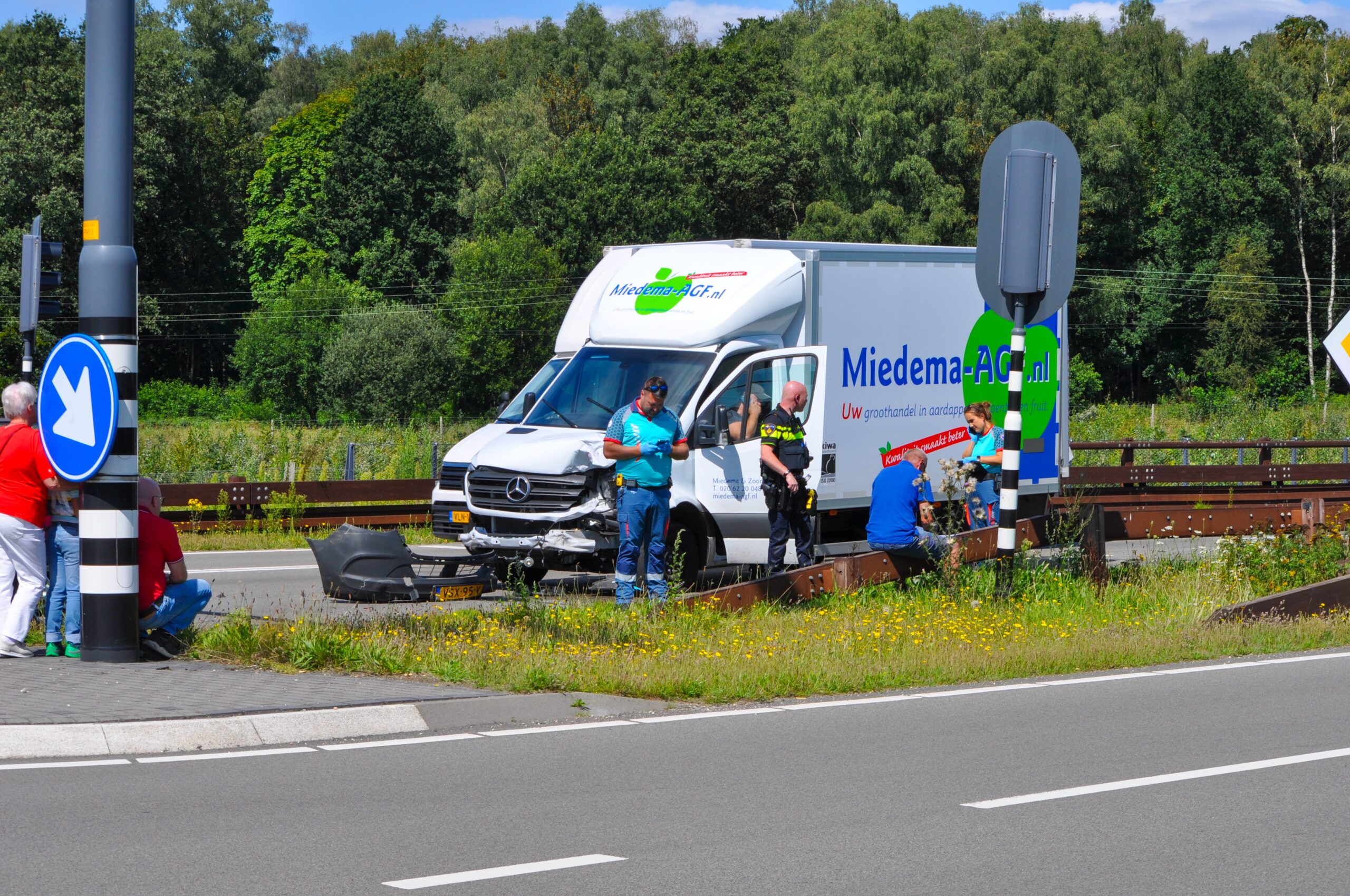 Flinke schade na kop-staartbotsing Arnhemsestraatweg Ellecom | 112 Nieuws Nederland