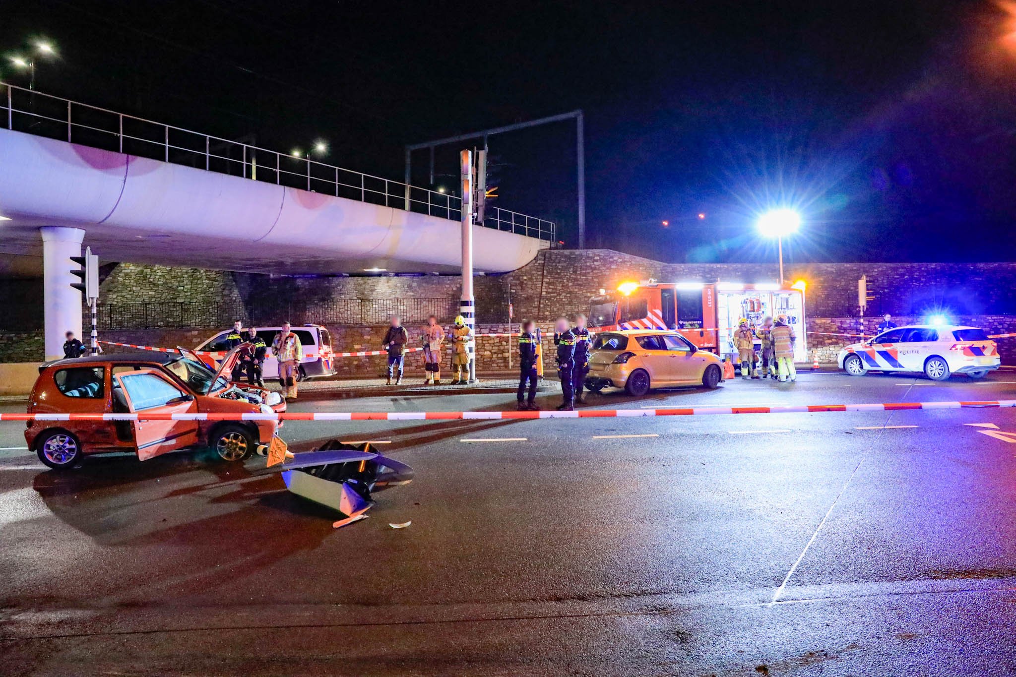 Enorme ravage na ongeval met meerdere voertuigen Hoofdstraat Driebergen-Rijsenburg | 112 Nieuws ...