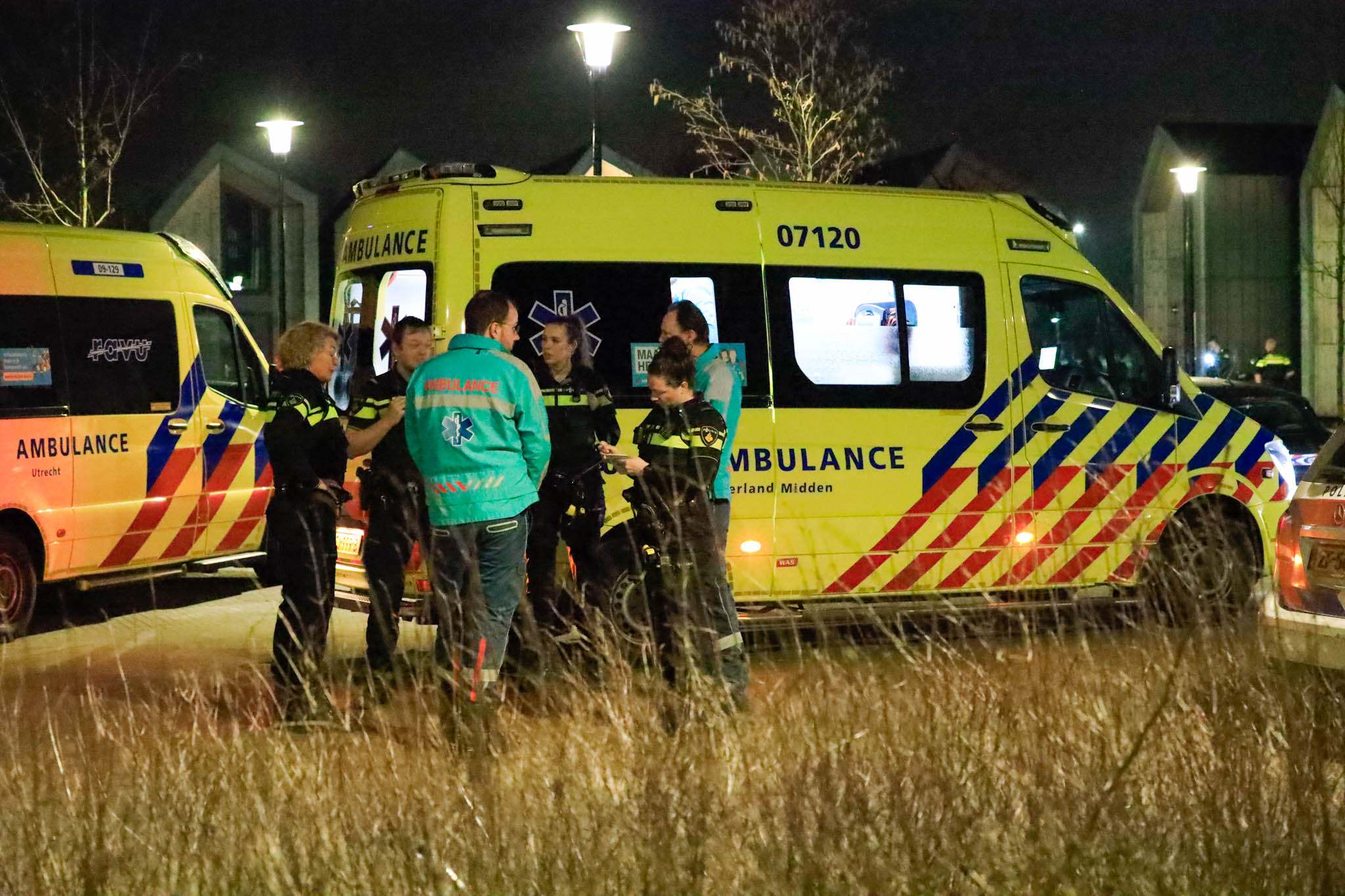 Hulpdiensten rukken groots uit voor mogelijk geweldsincident in Nijkerk | 112 Nieuws Nederland