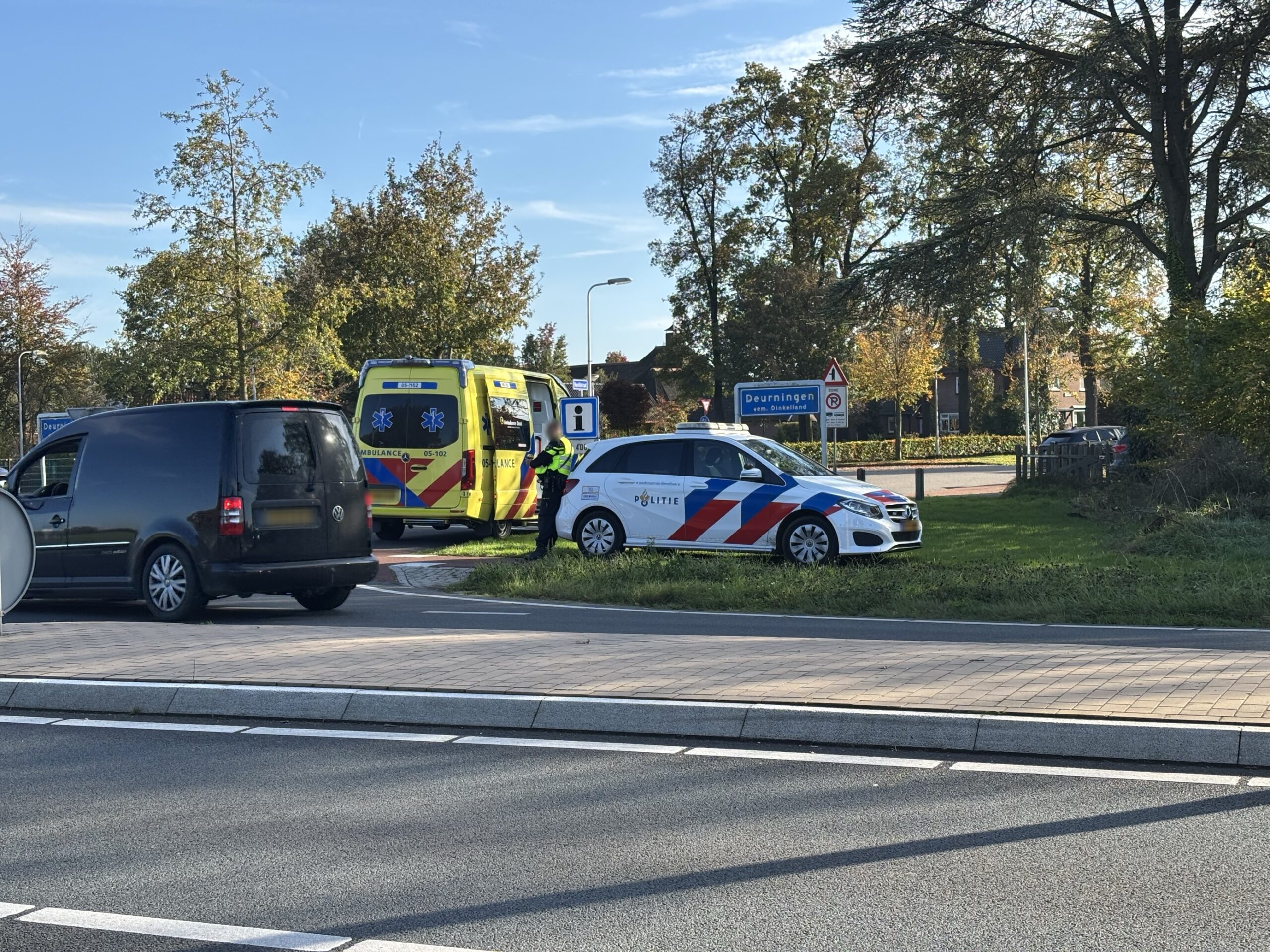 Botsing na beroerte, bestuurder zwaar gewond naar ziekenhuis | 112 Nieuws Nederland