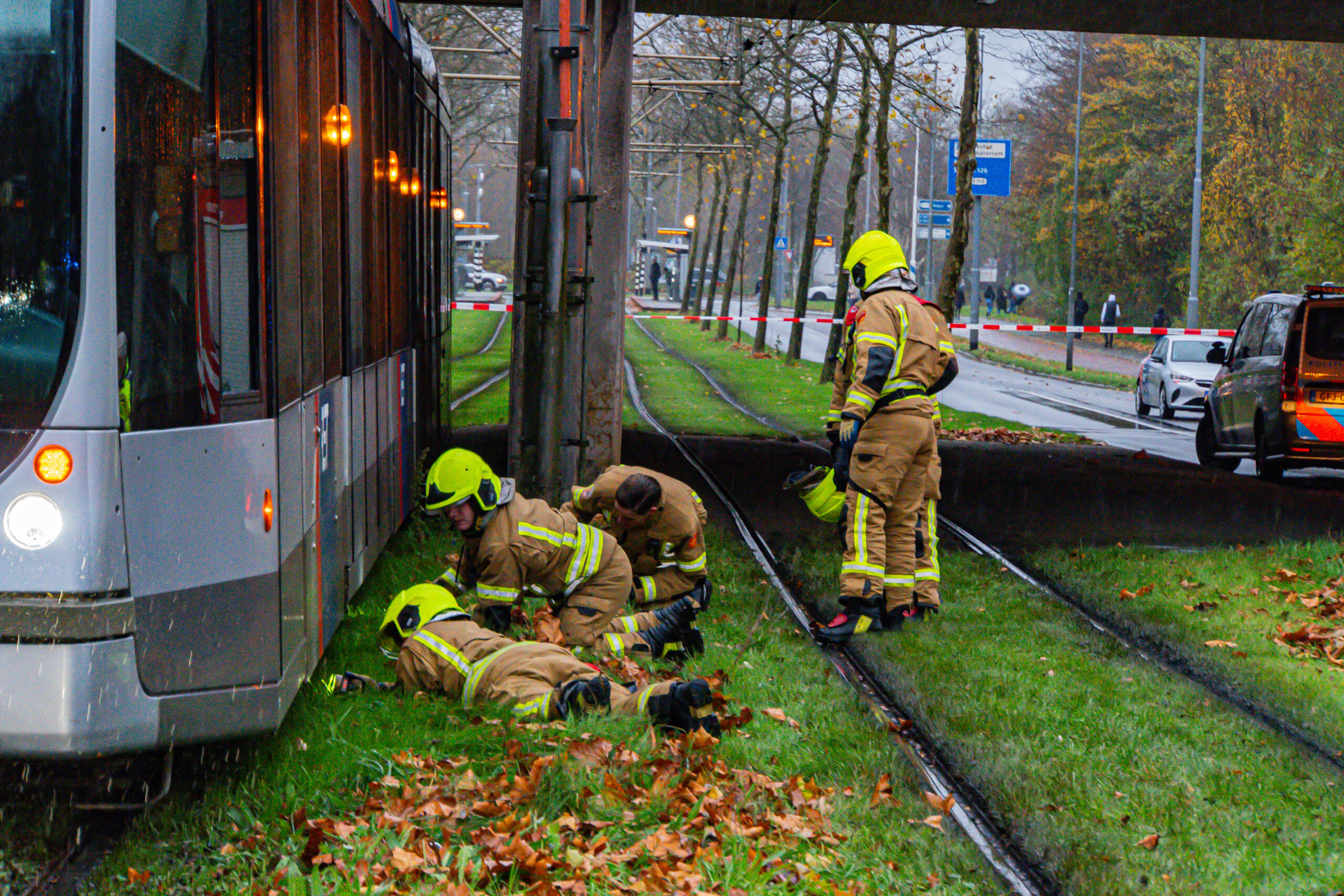 Slachtoffer uren na beknelling onder tram overleden onder tram vandaan ...