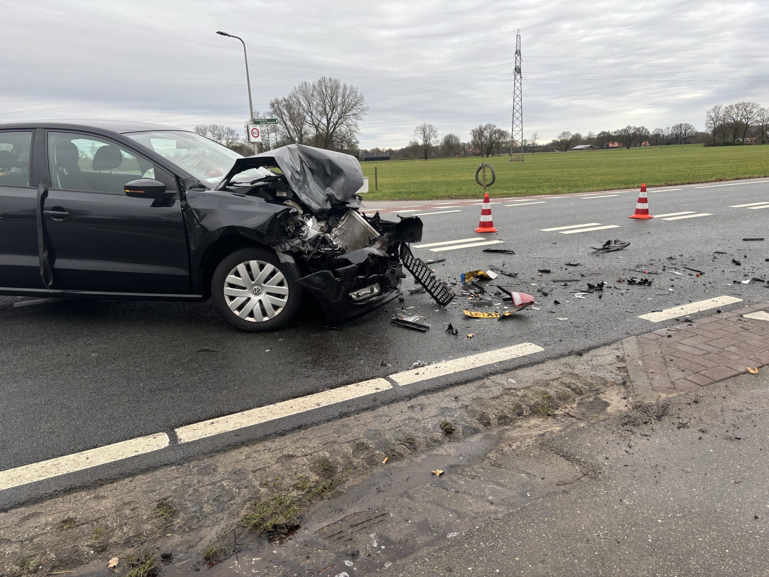 Opnieuw fors ongeval tussen twee auto’s | 112 Nieuws Nederland