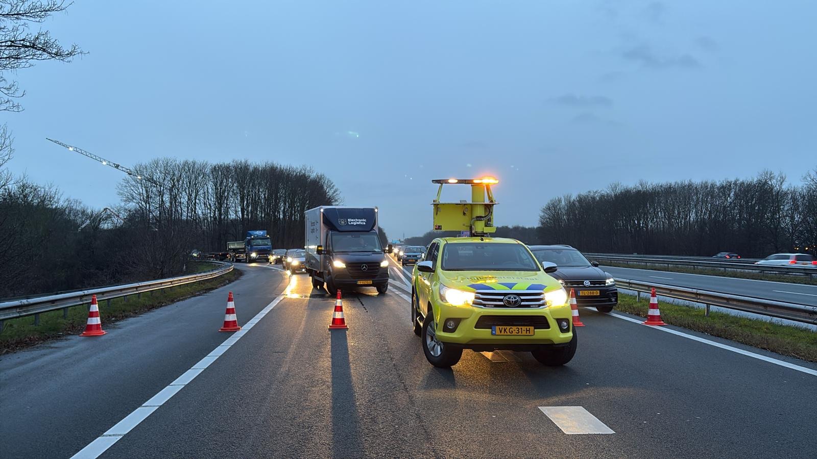 Automobilist overleden na ernstig ongeval op snelweg | 112 Nieuws Nederland