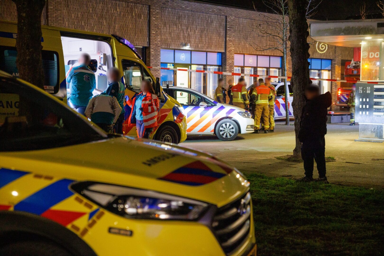 Zes jonge verdachten (12 t/m 16) aangehouden na schietincident, jongen (11) nog in kritieke ...