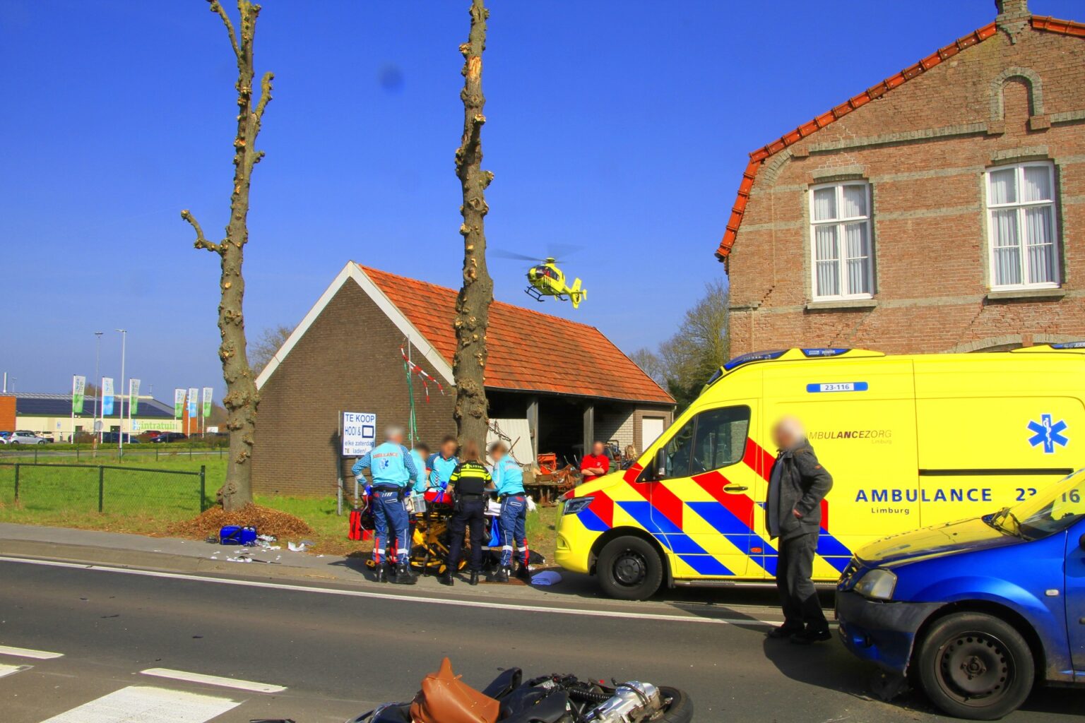 Scooterrijdster (18) overleden na ernstige aanrijding met bestelbus | 112 Nieuws Nederland