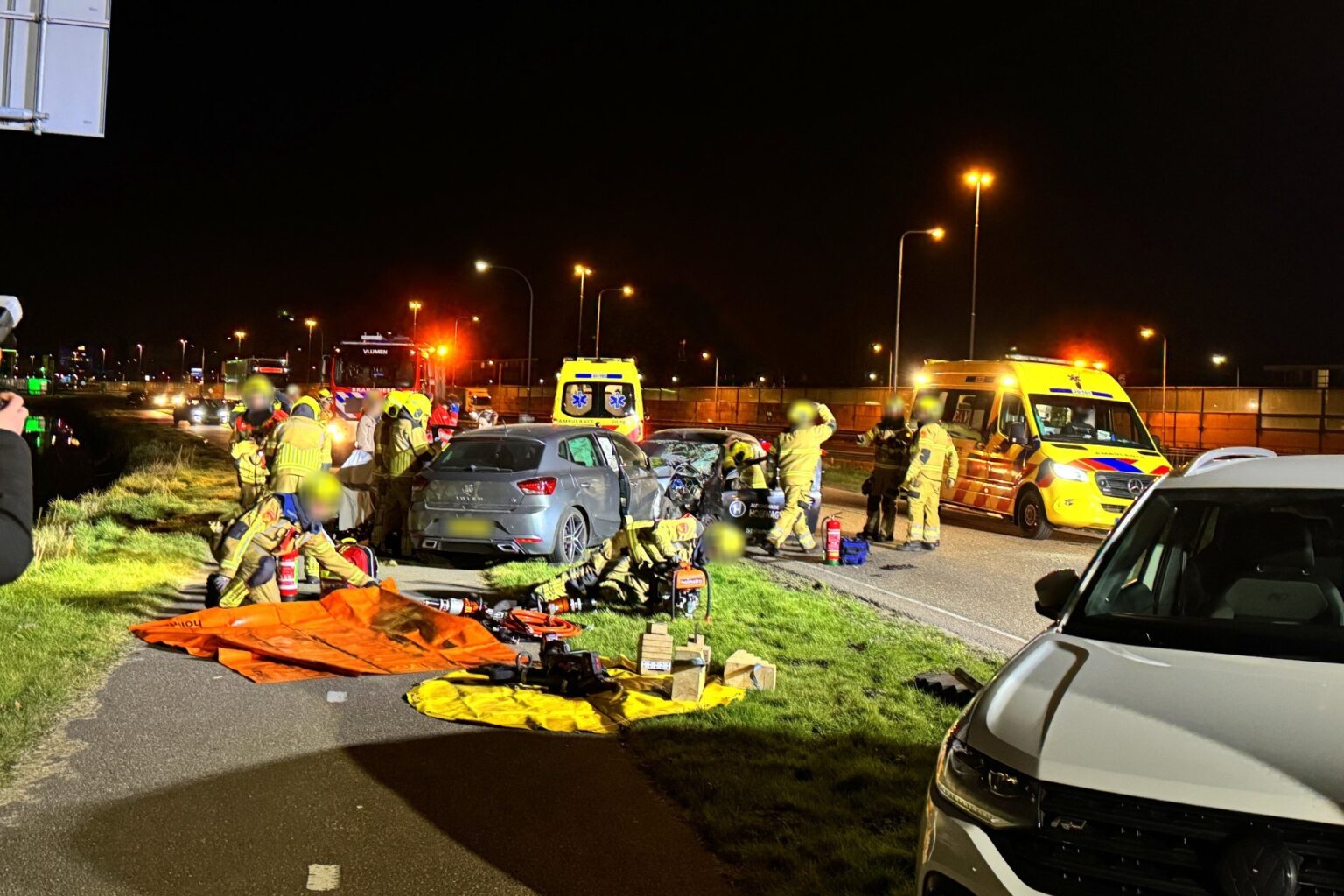 Zeer ernstige frontale botsing, persoon overleden en drie anderen gewond | 112 Nieuws Nederland