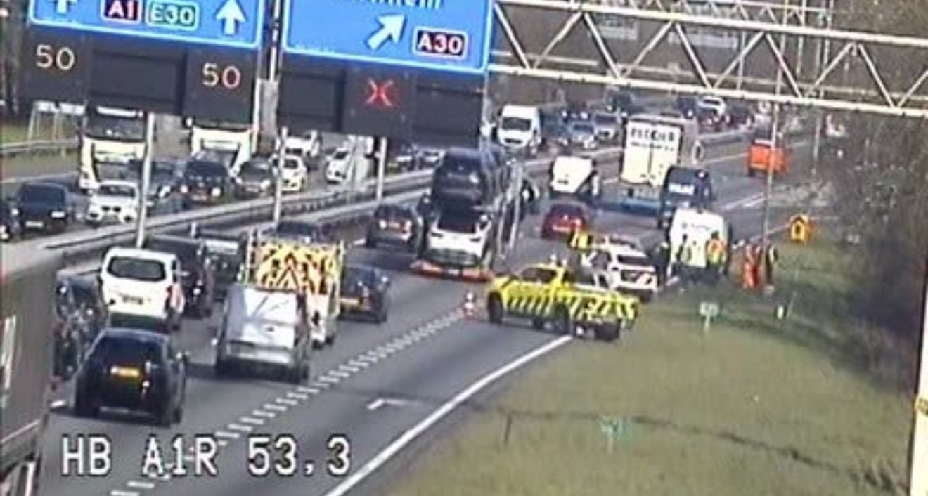 Ruim 90 minuten vertraging na ongeval op berucht stuk snelweg | 112 Nieuws Nederland