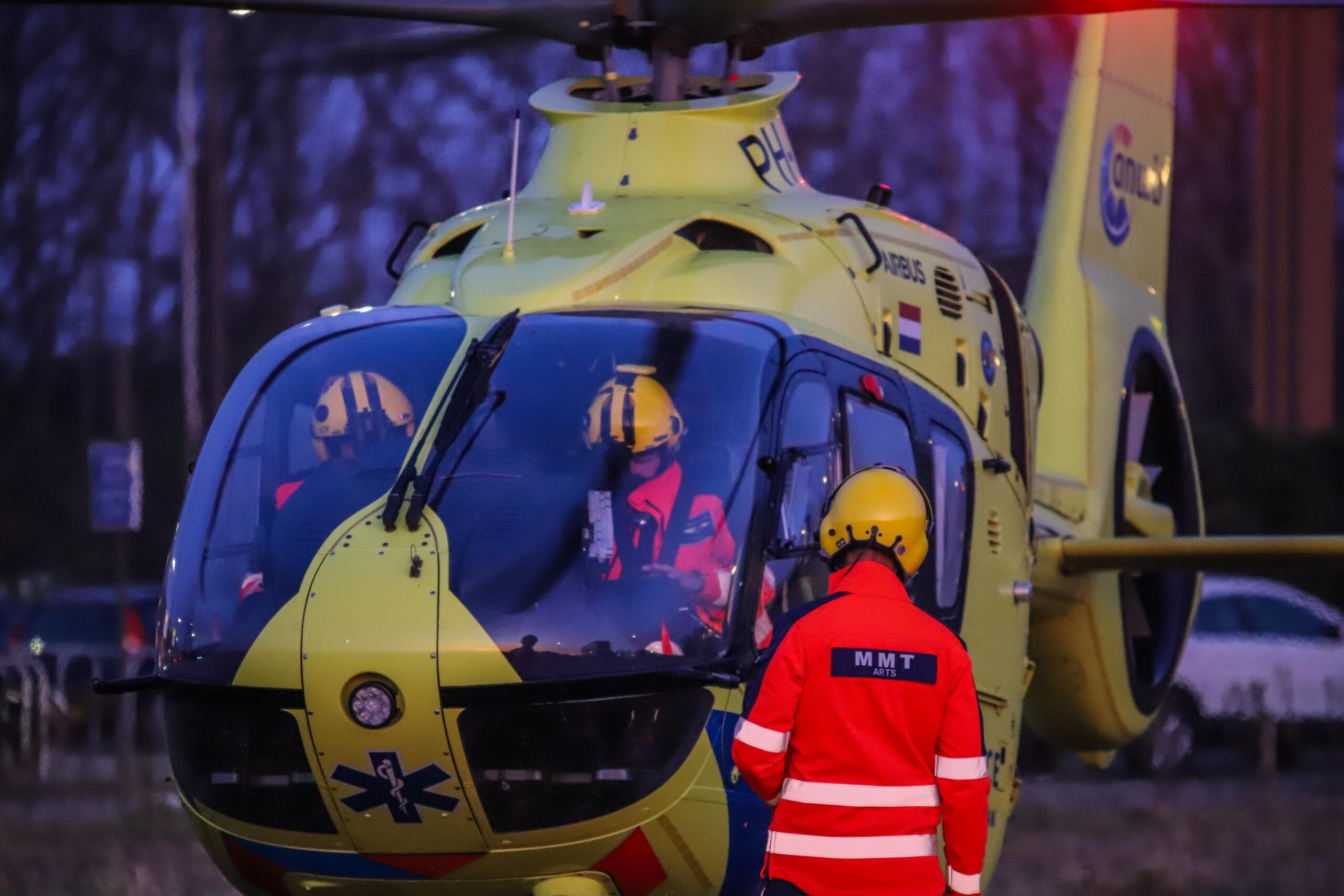 Man overleden na steekpartij, twee mannen aangehouden | 112 Nieuws Nederland