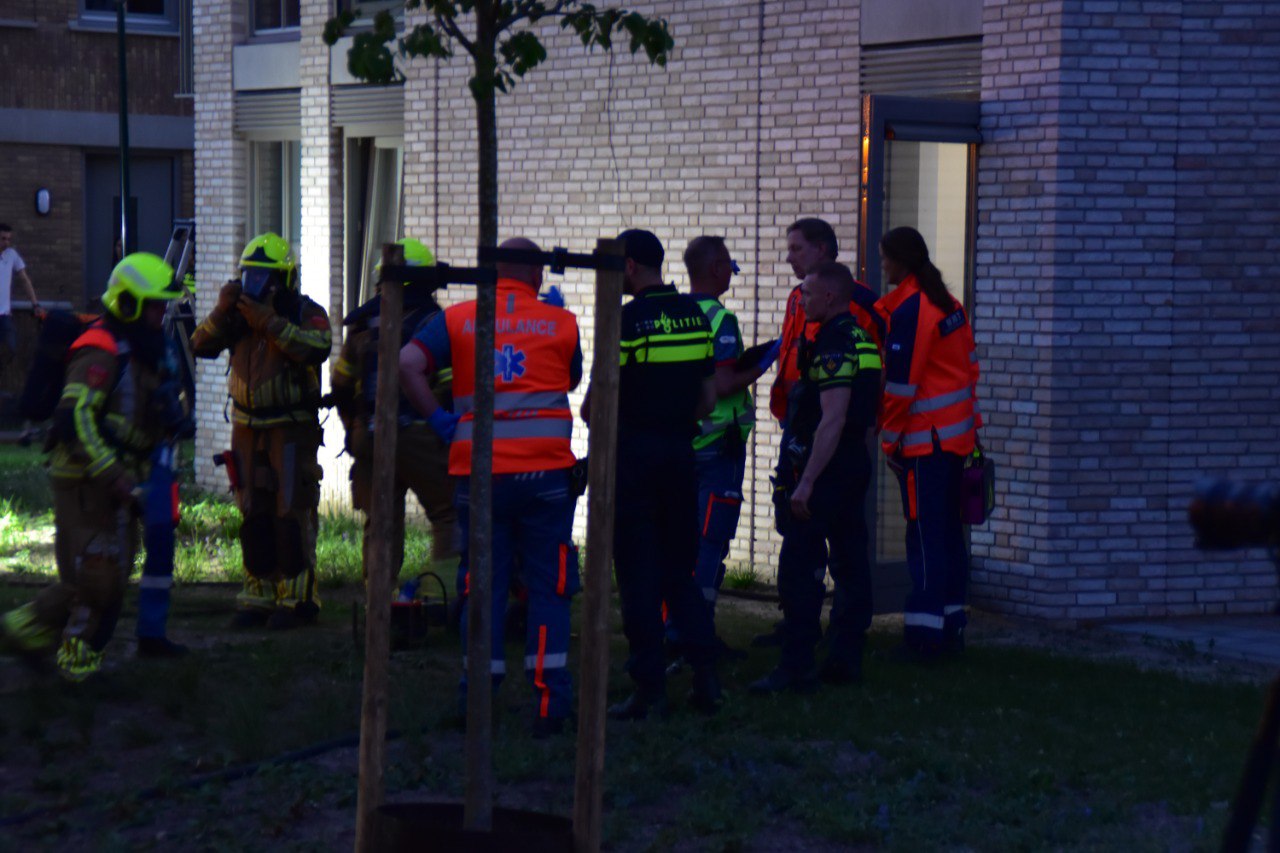 Dode bij uitslaande brand in appartementencomplex, meerdere woningen ...