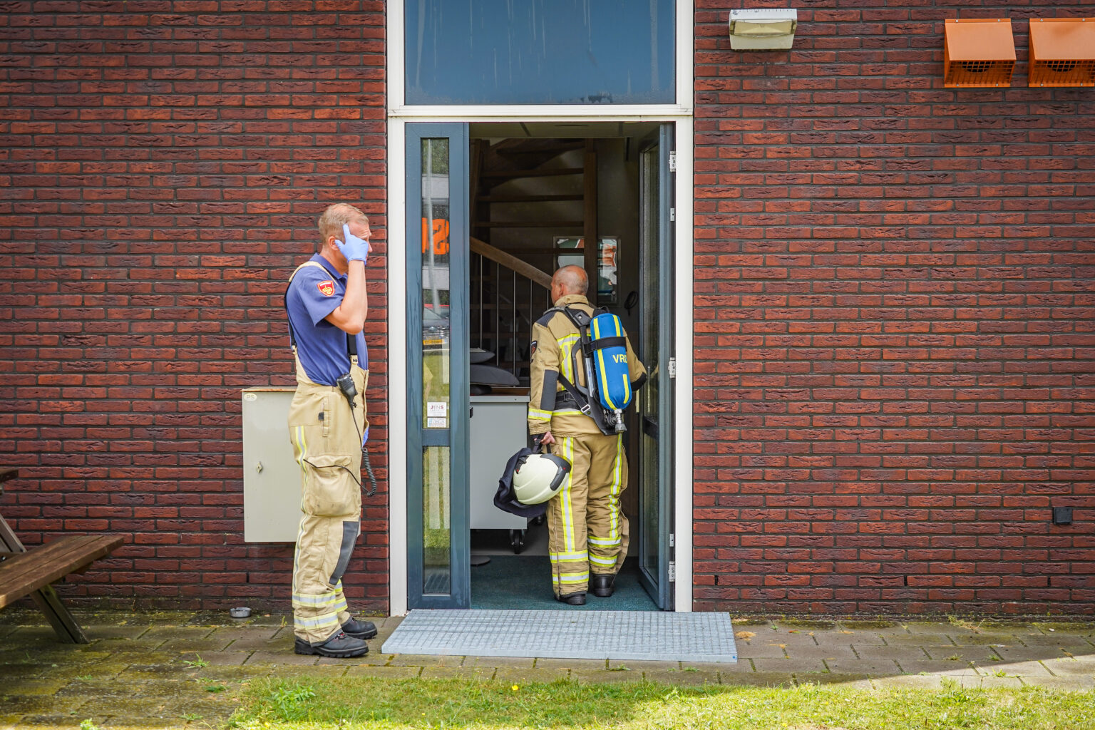 Meerdere personen onwel bij tandartsenpraktijk | 112 Nieuws Nederland