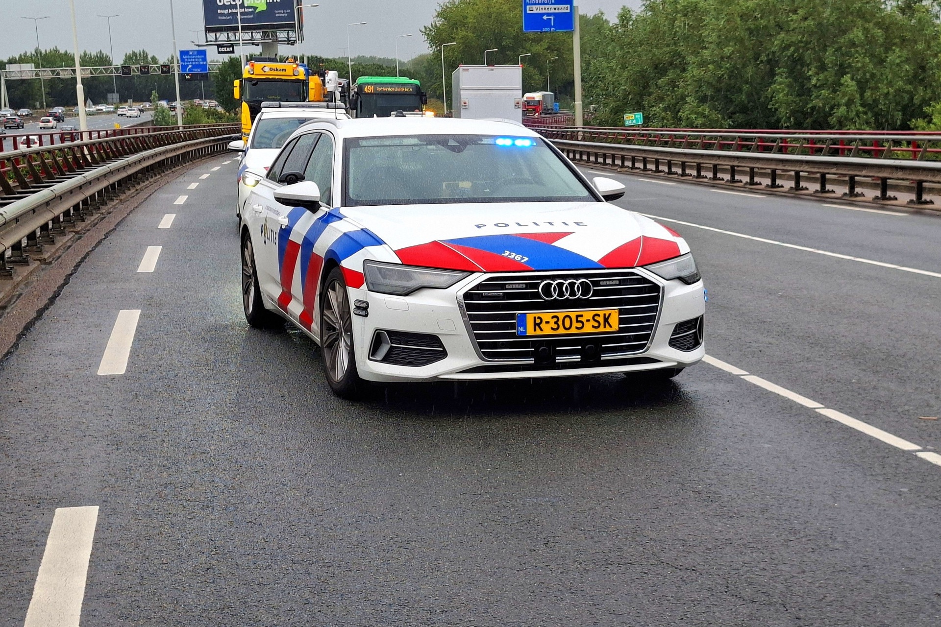 Automobilist (29) overleden na ernstig eenzijdig ongeval op snelweg | 112 Nieuws Nederland