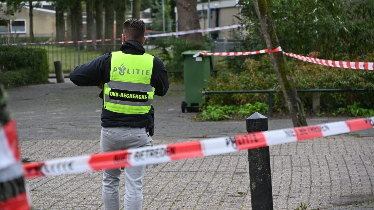 Overleden persoon in een woning, omgeving volledig afgezet | 112 Nieuws Nederland