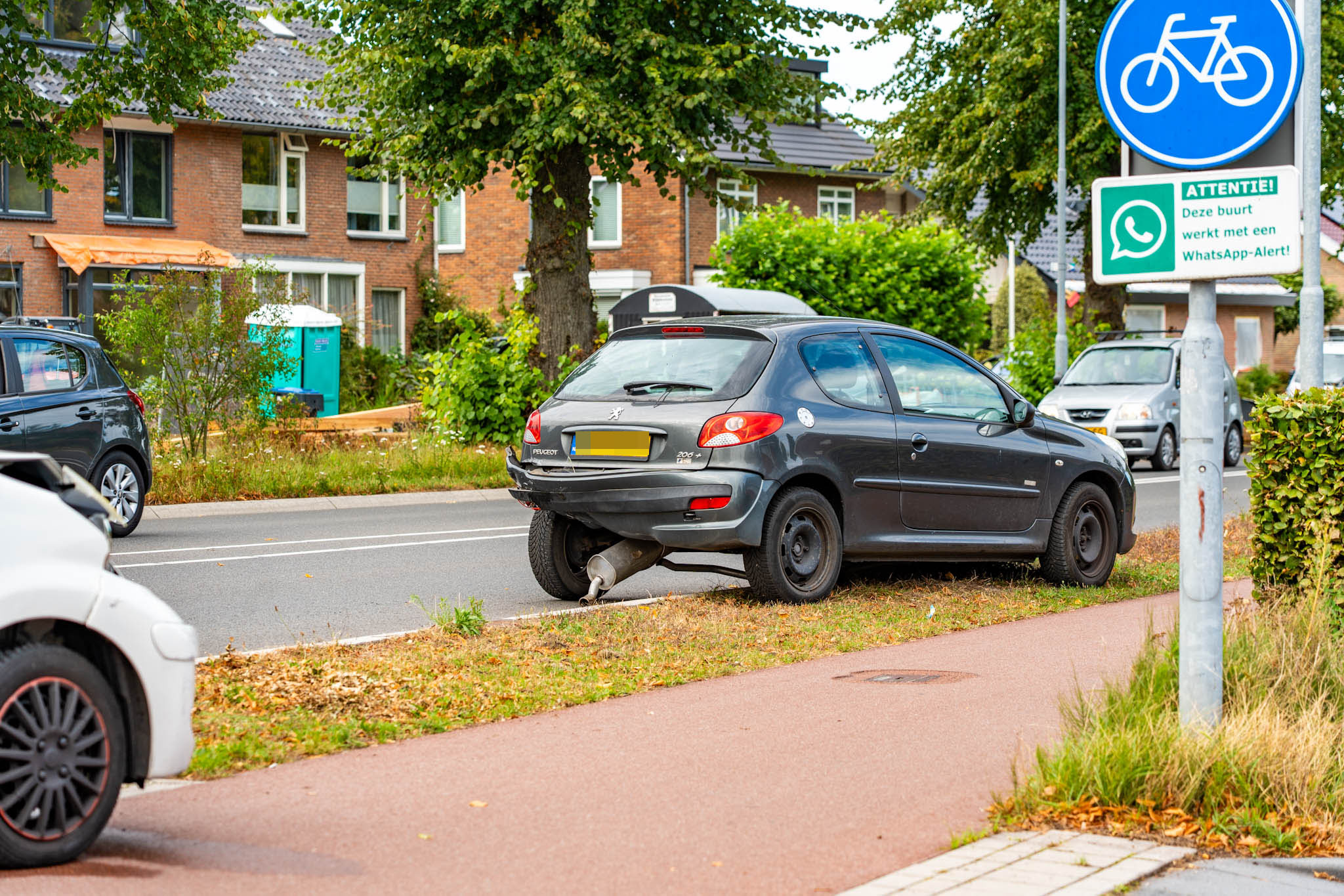 Voertuig kan niet op tijd remmen en botst tegen voorligger | 112 Nieuws Nederland