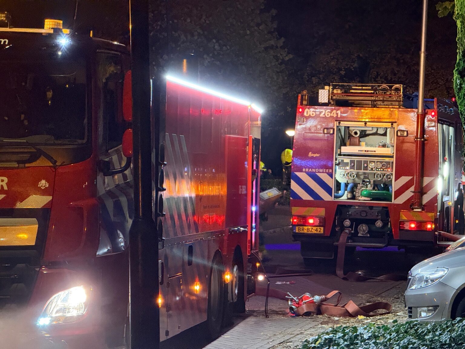 Zeer grote uitslaande brand na uren onder controle, NL-Alert ...