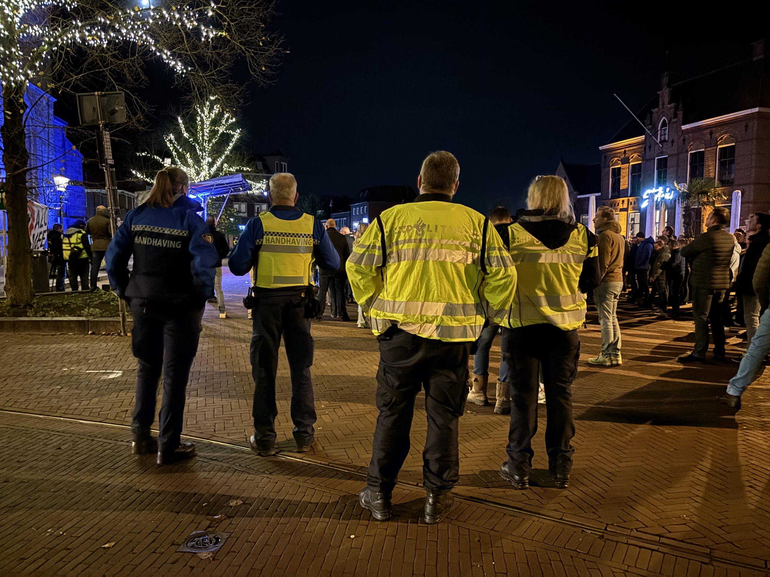 Demonstratie tegen AZC rustig verlopen | 112 Nieuws Nederland