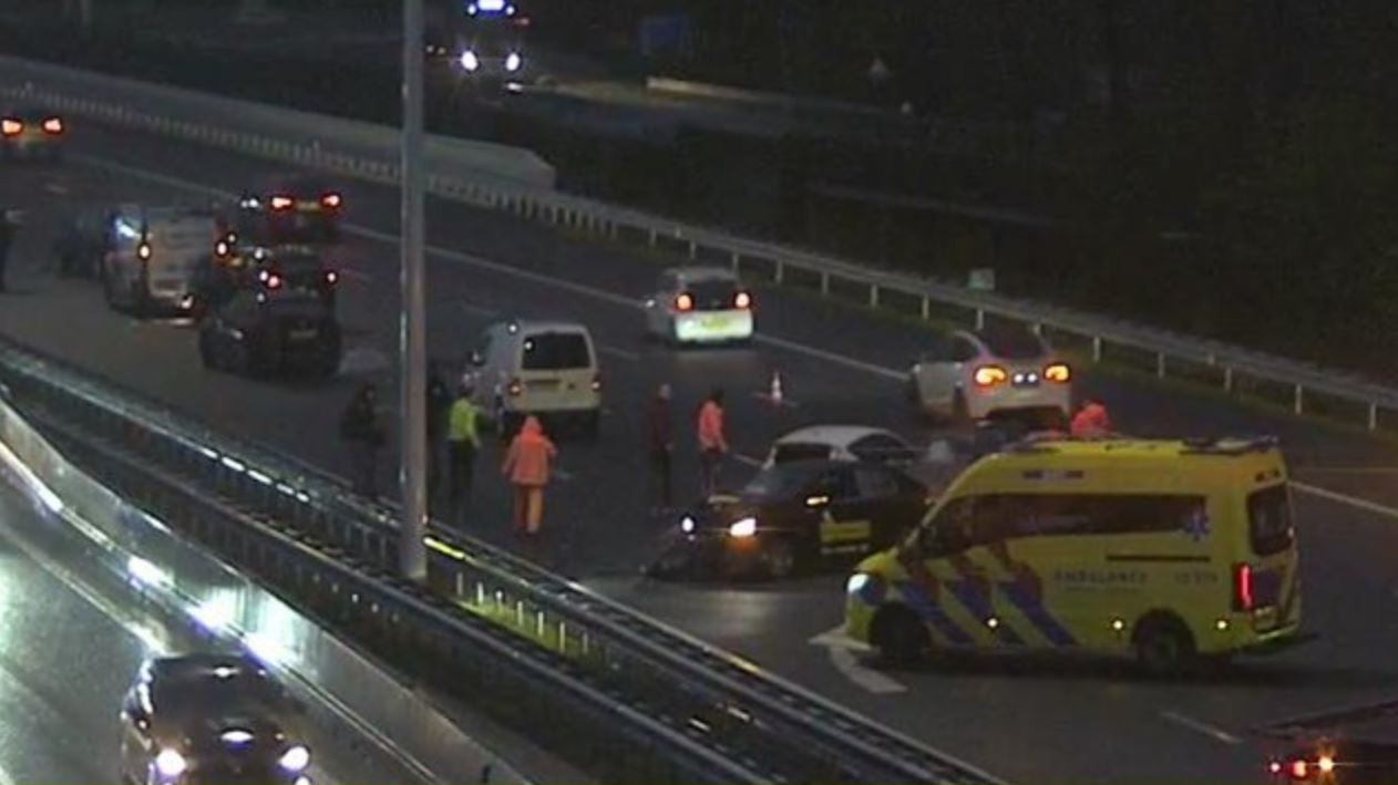 Ongeval met meerdere voertuigen zorgt voor forse file | 112 Nieuws ...